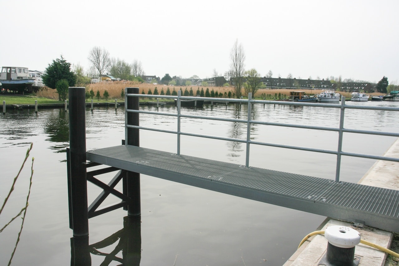 Loopsteiger kadeconstructie Ambachtsweg Katwijk - Haasnoot Bruggen